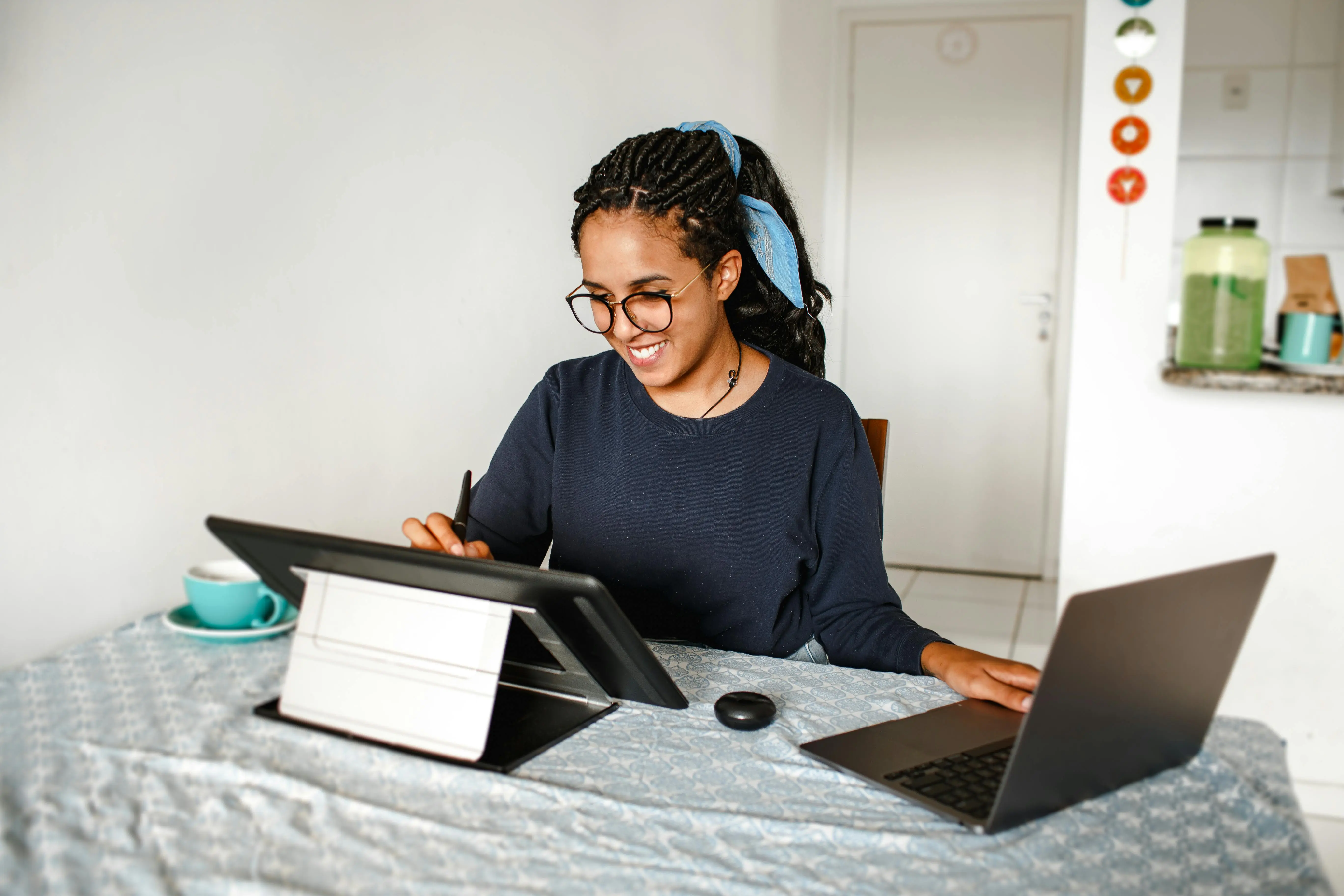 Using eSIM with Smart Devices: Seamless Connectivity